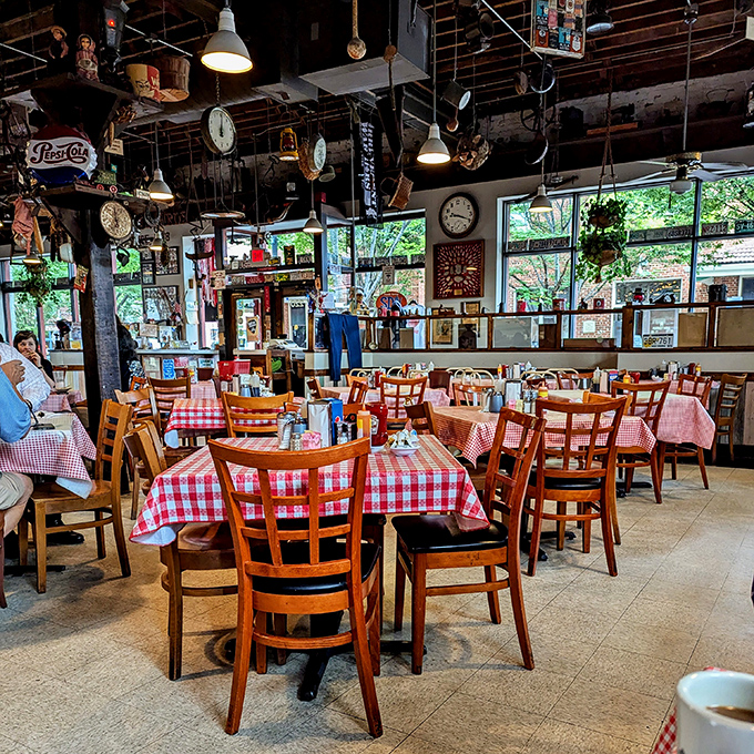 Red-checkered tablecloths and wooden chairs create the backdrop for countless "remember that breakfast we had?" conversations for years to come.