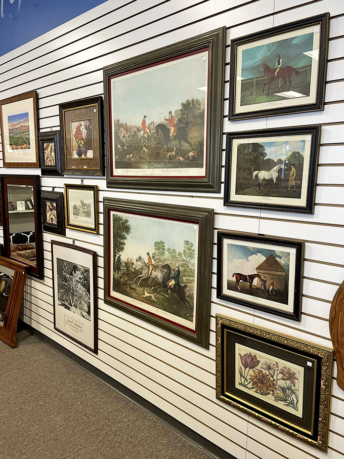 An equestrian art gallery that would make Ralph Lauren jealous. These framed beauties are waiting to class up your hallway.