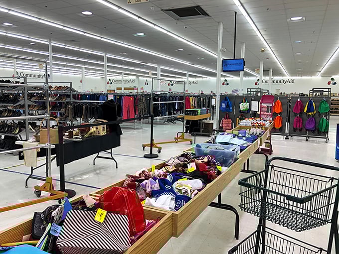 With its "Neighbors Helping Neighbors" motto prominently displayed, CommunityAid reminds shoppers their purchases support community programs.