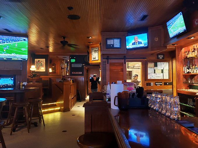 Sports on every screen, wood everywhere, and the promise of cold drinks&mdash;this is what heaven looks like to many Iowans on game day.