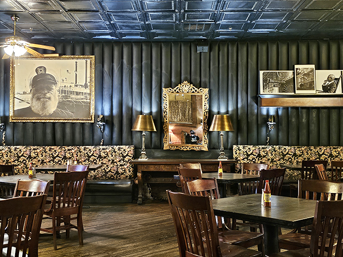 Elegant touches in unexpected places. This dining room could be the captain's quarters on a particularly stylish pirate ship.