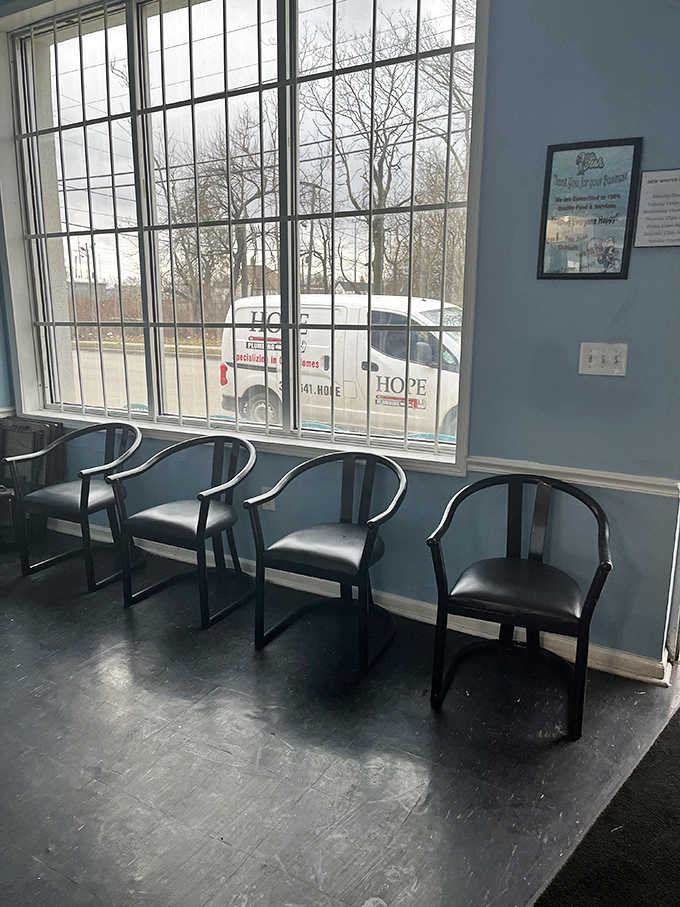 The waiting area&mdash;where anticipation builds as the aroma of frying seafood works better than any fancy hostess to welcome you in.