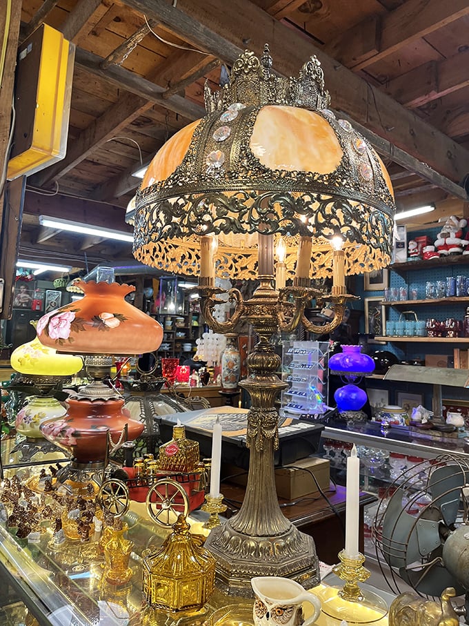 That lamp isn't just ornate; it's practically auditioning for a supporting role in "Downton Abbey" or your grandmother's formal parlor.