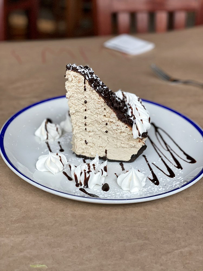 This isn't just peanut butter pie—it's what happens when dessert decides to dress for the occasion and steal the spotlight.