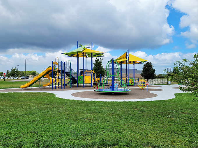 Playgrounds where grandchildren can burn energy while your retirement savings remain safely unburned&mdash;Fremont's family-friendly amenities come without family-unfriendly price tags.
