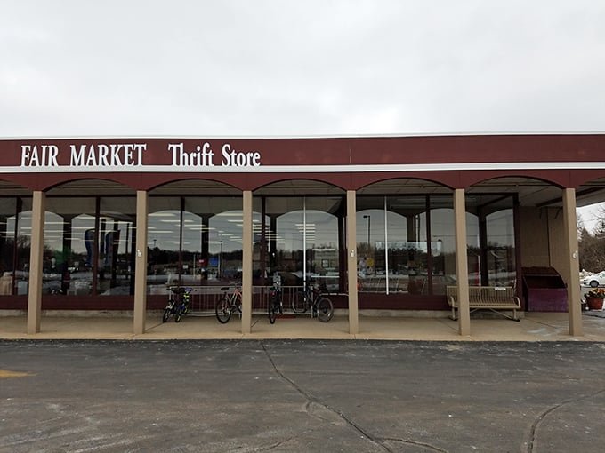 Columns of thrifty goodness! Fair Market's distinctive storefront welcomes bargain hunters with architectural flair.