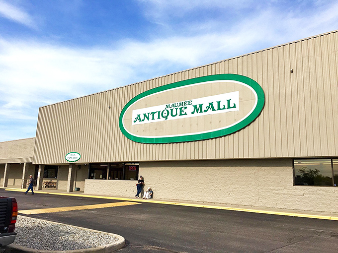 Maumee Antique Mall's distinctive green oval sign is like a bullseye for treasure hunters.