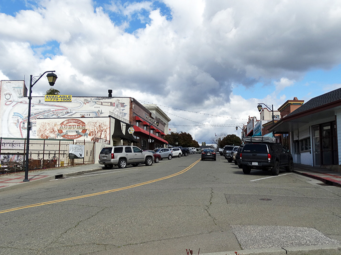 Auburn's downtown streets invite leisurely strolls where window shopping doesn't automatically drain your retirement account.