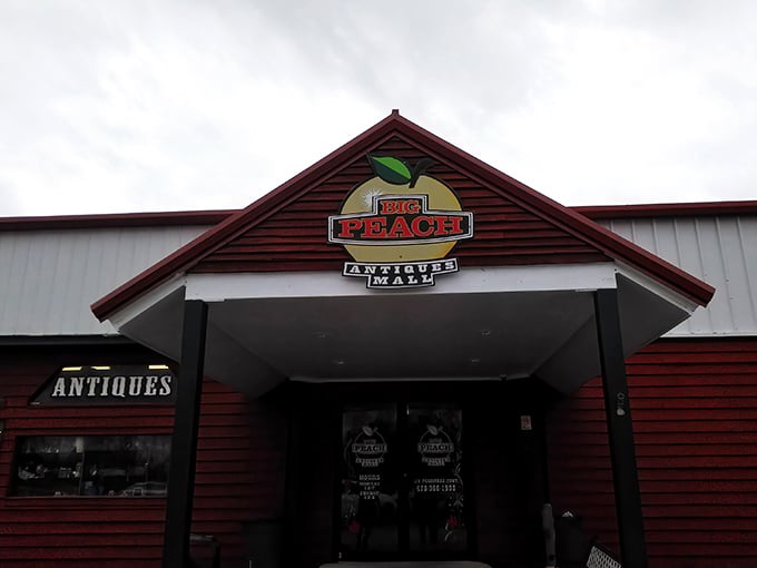 The red clapboard exterior gives off serious "grandma's house" vibes&mdash;if your grandma collected treasures from every decade of American history.