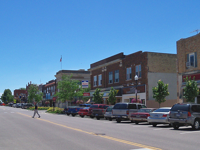 That classic brick building in Brookings has probably witnessed generations of locals living the affordable coastal dream.
