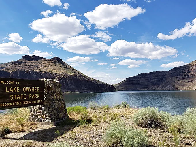 Lake Owyhee's entrance welcomes visitors to Oregon's most surprising aquatic desert adventure playground.