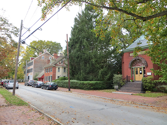 The brick sidewalks of New Castle have supported centuries of footsteps, from colonial merchants to modern-day history lovers. Time travel without the flux capacitor!