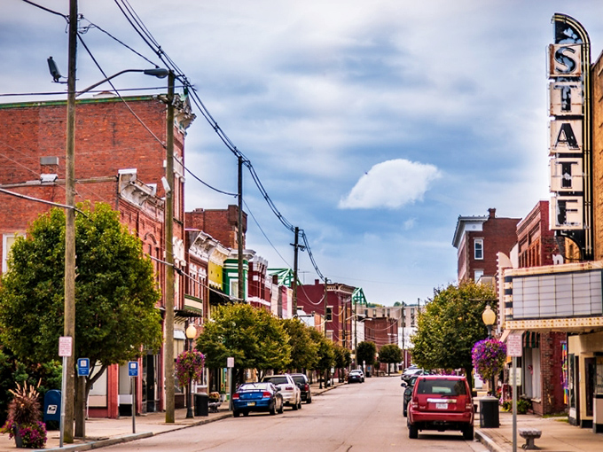 If buildings could talk, Point Pleasant's downtown would have stories that'd keep you entertained for days. Love that colorful street scene!