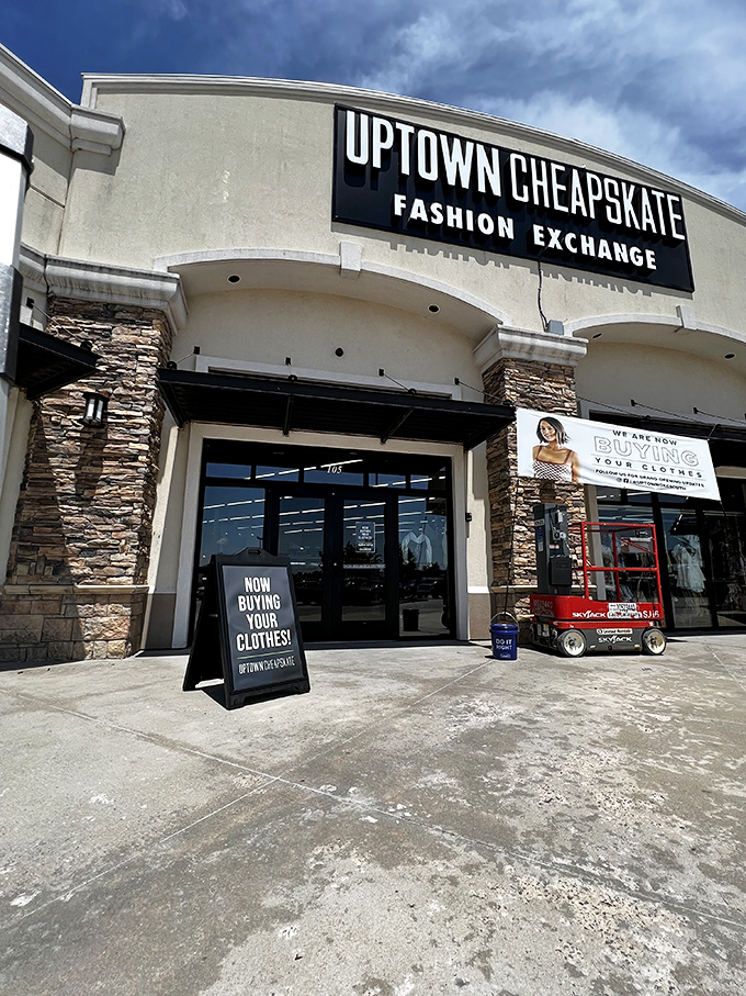 "Now Buying Your Clothes" announces Uptown Cheapskate. Turn last season's impulse buys into this season's spending money!