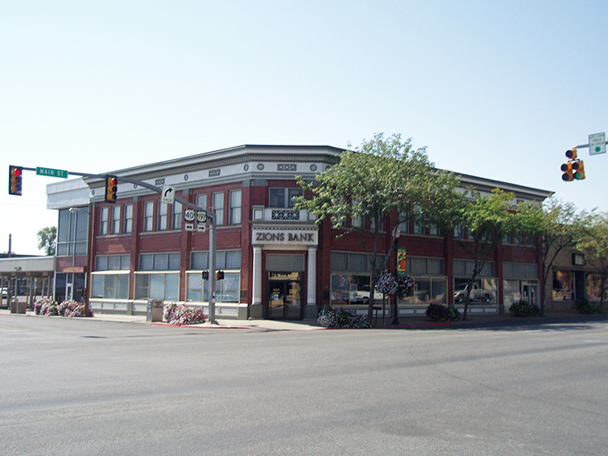 Downtown Vernal combines Western architecture with modern amenities, creating an affordable hub near world-class natural attractions.