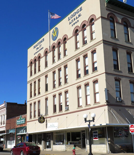 affordable small towns illinois ftr