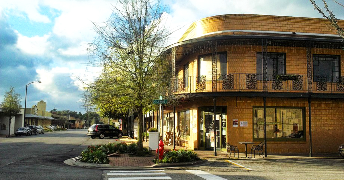 This Dreamy Small Town In Alabama Is One Of The State's Best-Kept Secrets
