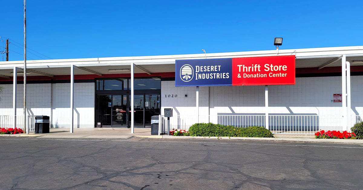11 Gigantic Thrift Stores In Arizona That Are Almost Too Good To Be True