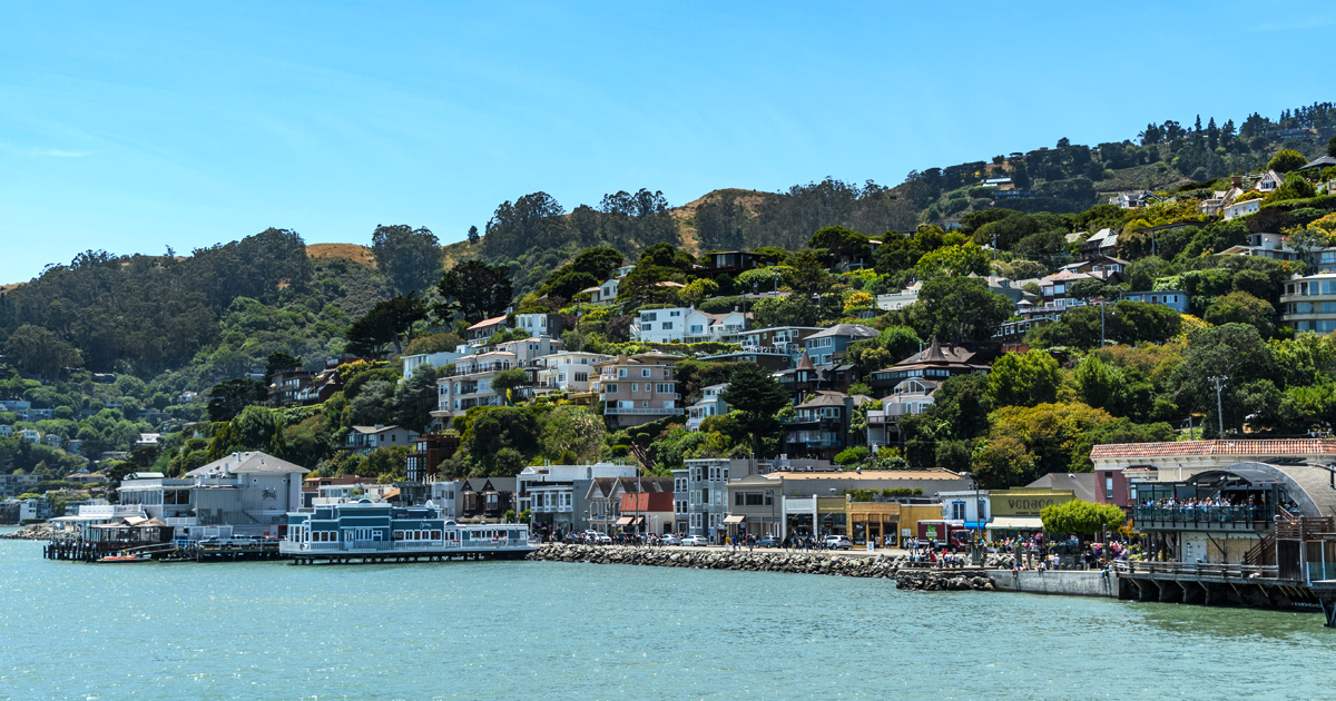 This Bayside Town In California Will Melt All Your Stress Away