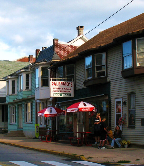 charming town pennsylvania getaway ftr