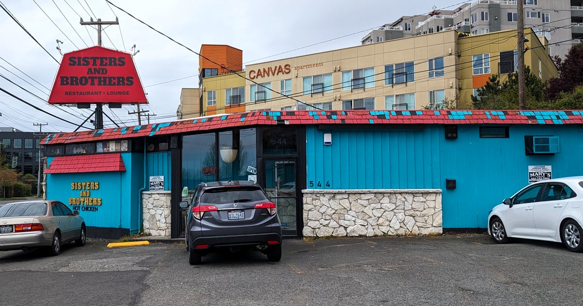 The Fried Chicken At This Classic Restaurant In Washington Is So Good ...