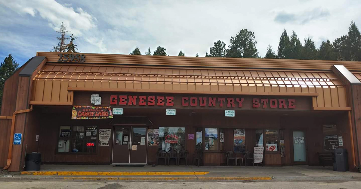 This Charming Candy Store In Colorado Is What Childhood Dreams Are Made Of