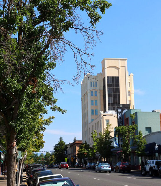 comfortable oregon peaceful towns ftr