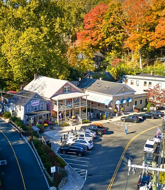 connecticut dreamy small town ftr