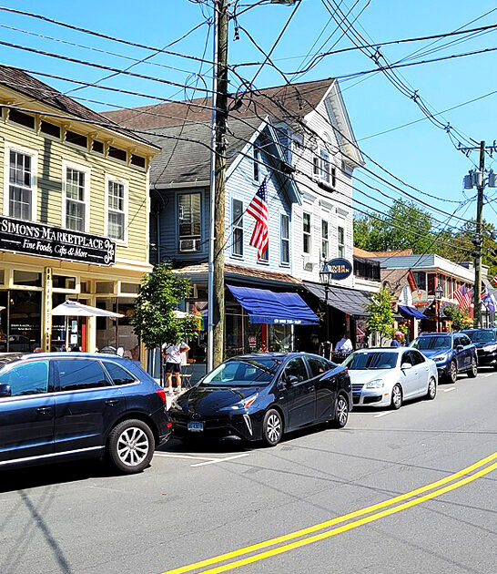 connecticut picturesque small town ftr