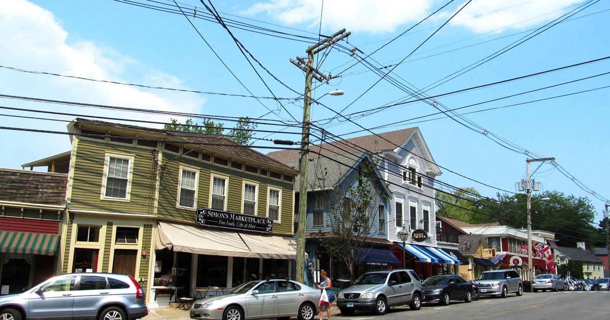 The Picture-Perfect Town In Connecticut That Feels Like Stepping Into A ...