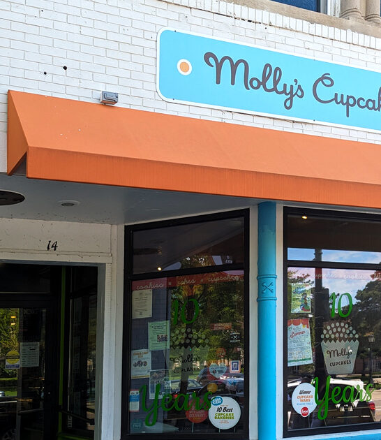 cupcakes delicious cafe iowa ftr