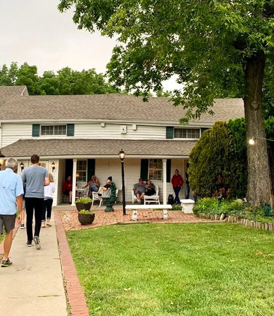 eat legendary missouri chicken ftr