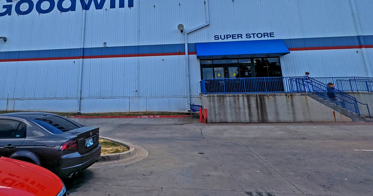 The Enormous Thrift Store In Oklahoma Where You Can Fill A Whole Cart ...
