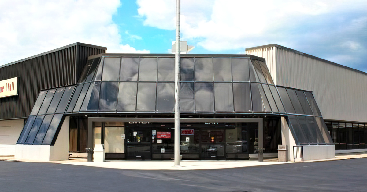 The Enormous Vintage Store In Ohio Where You Can Fill A Whole Cart For $50