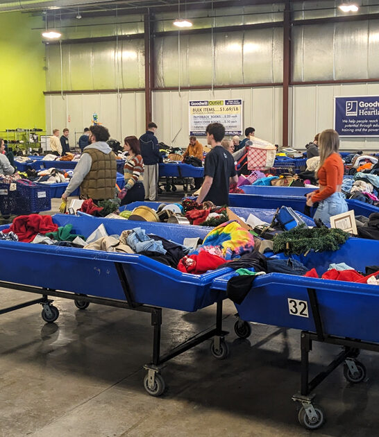 gigantic thrift stores iowa ftr