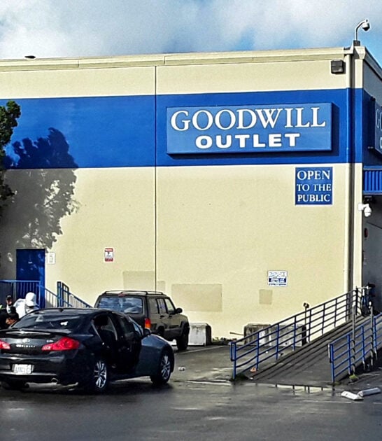 gigantic washington thrift stores ftr