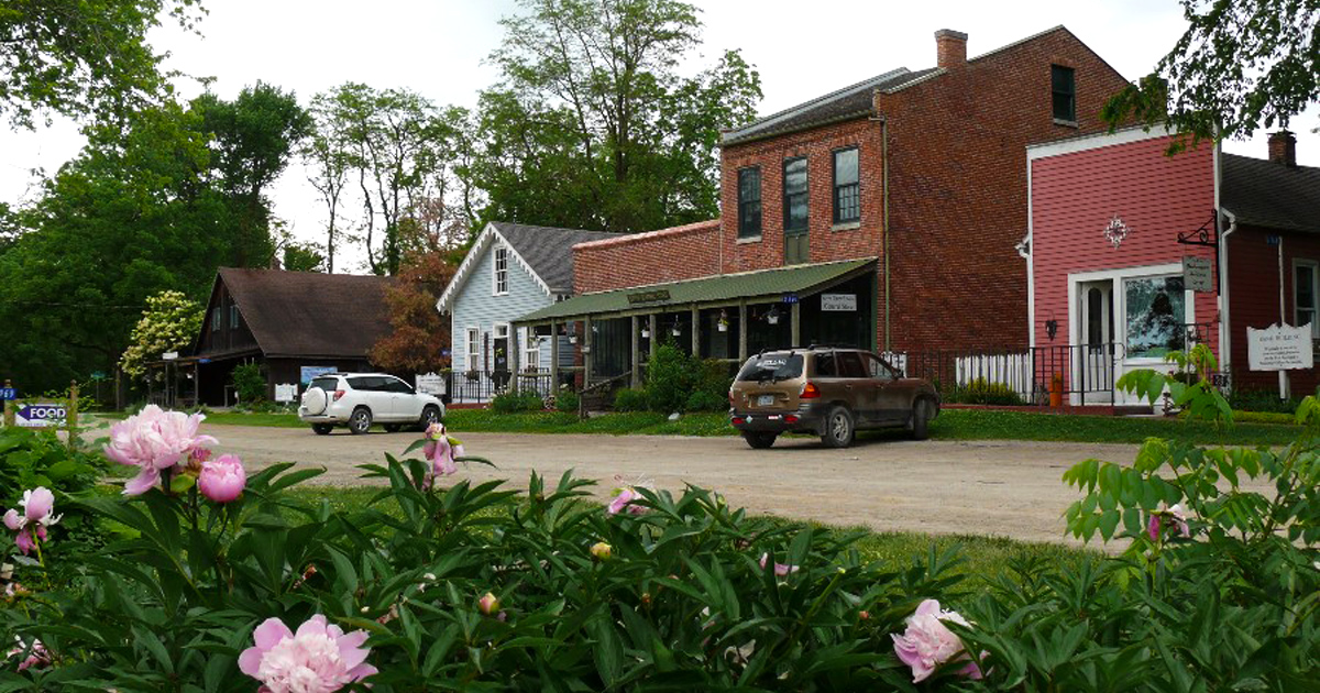 This Charming Small Town In Iowa Will Melt Your Stress And Worries Away
