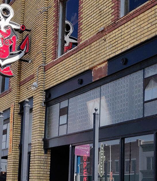 kansas hole wall restaurant ftr
