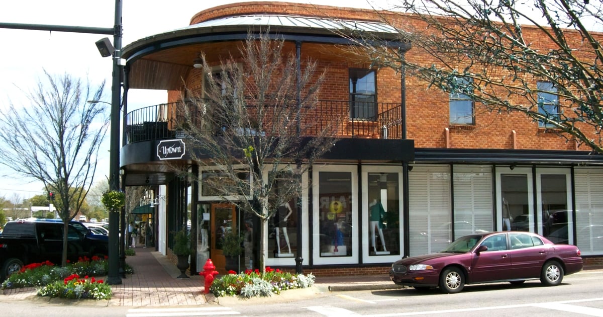 The Little-Known Town In Alabama Where You Can Live Large In Retirement