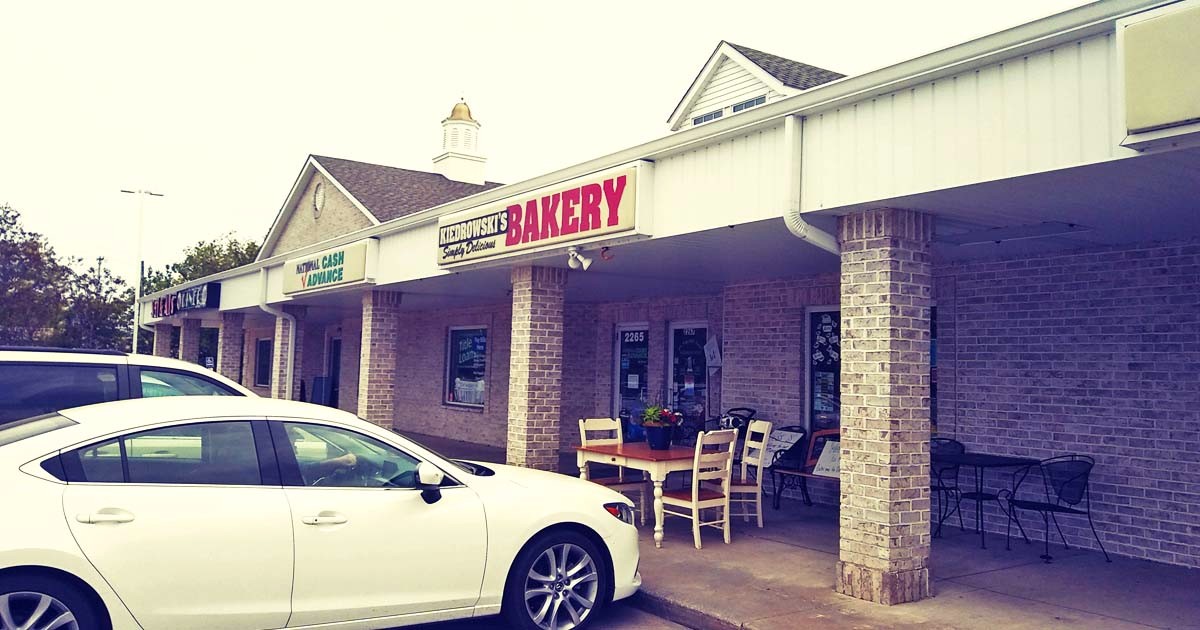 People Drive From All Over Ohio To Eat At This Legendary Bakery