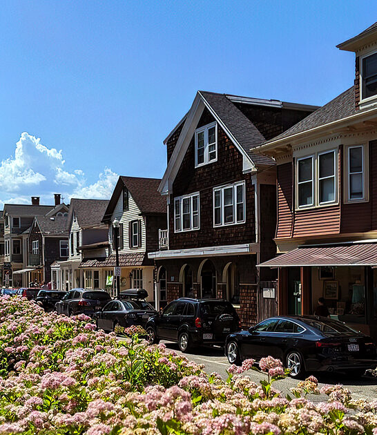 massachusetts relaxing town getaway ftr