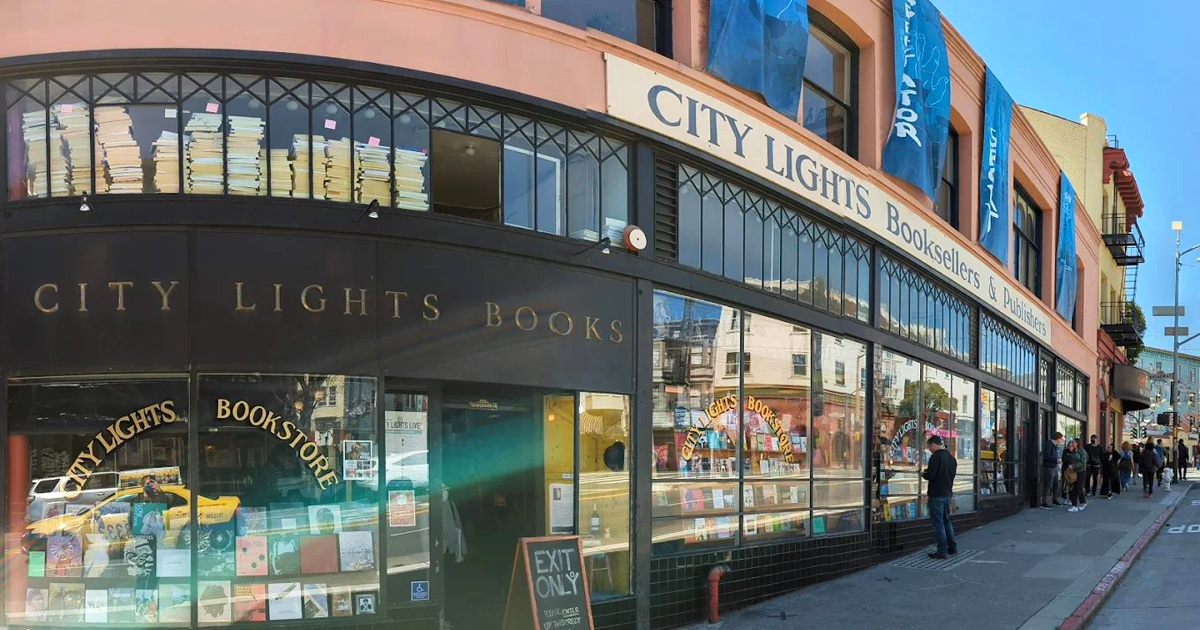 12 Massive Bookshops In California With More Books Than You Can Read In ...