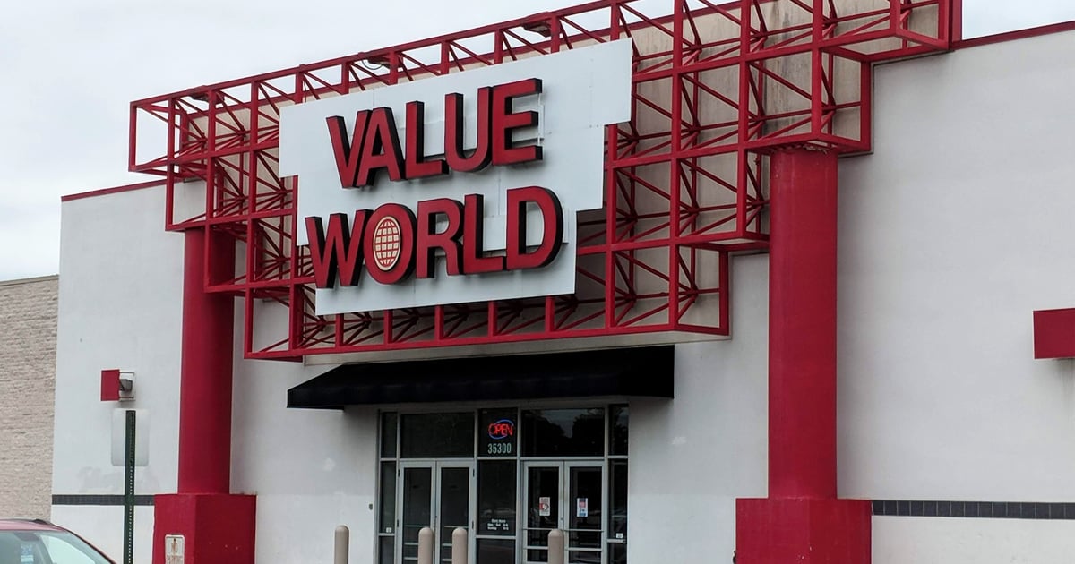 10 Gigantic Thrift Stores In Michigan Where Your Treasure-Hunting ...