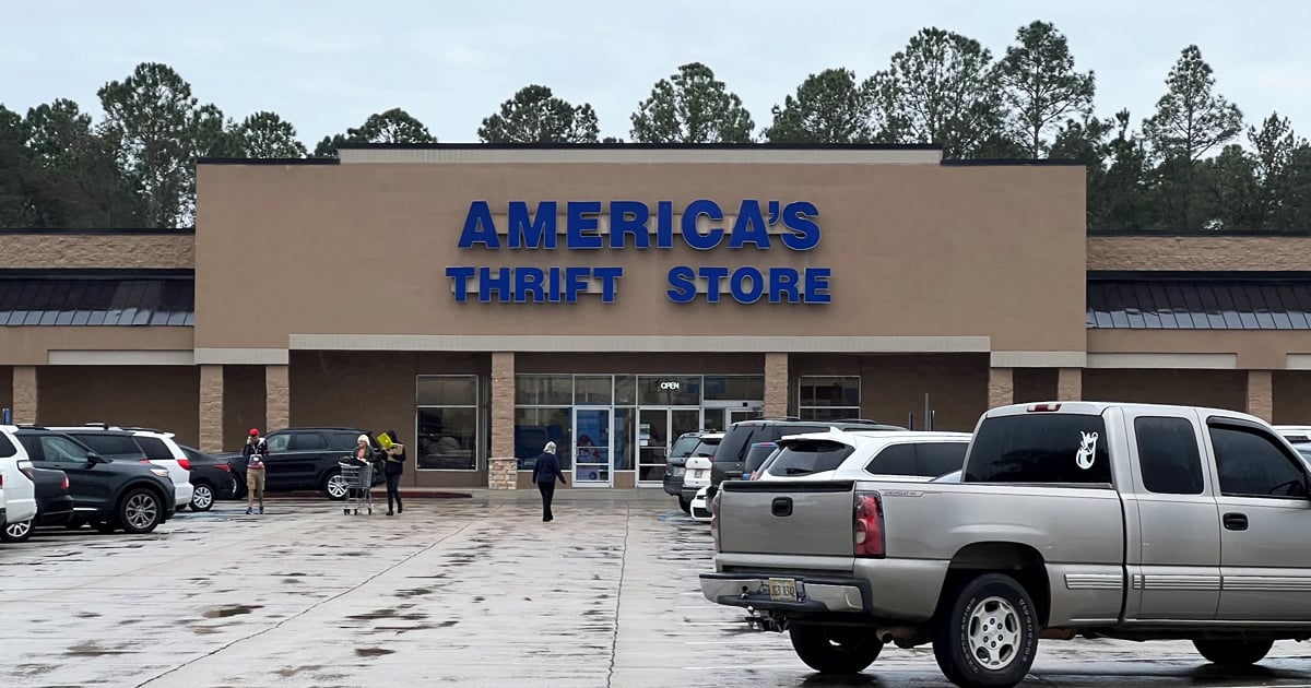 The Enormous Thrift Store In Mississippi Where You Can Fill A Whole ...