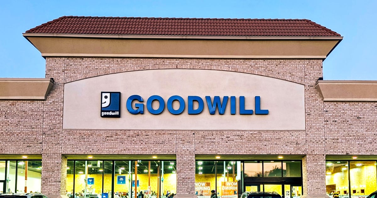 6 Massive Thrift Stores In Nebraska Where You’ll Find Rare Treasures At ...