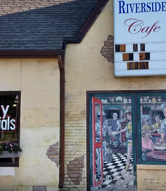 no frills cafe kansas ftr