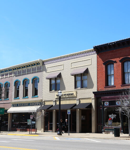 ohio peaceful daytrip town ftr