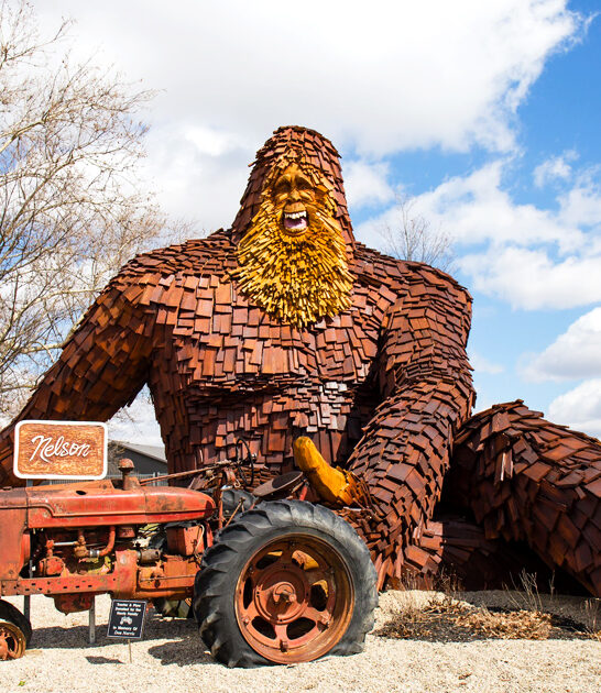 ohio sasquatch statue attraction ftr