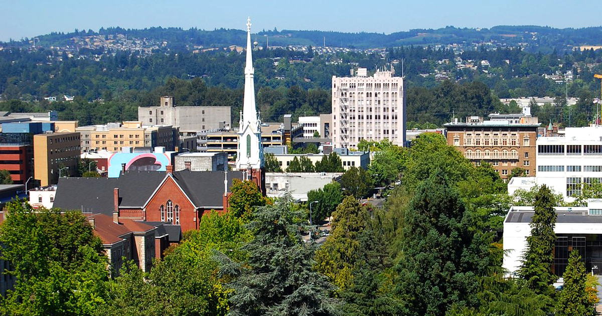 The Picturesque Small Town In Oregon That Feels Like Stepping Into A ...