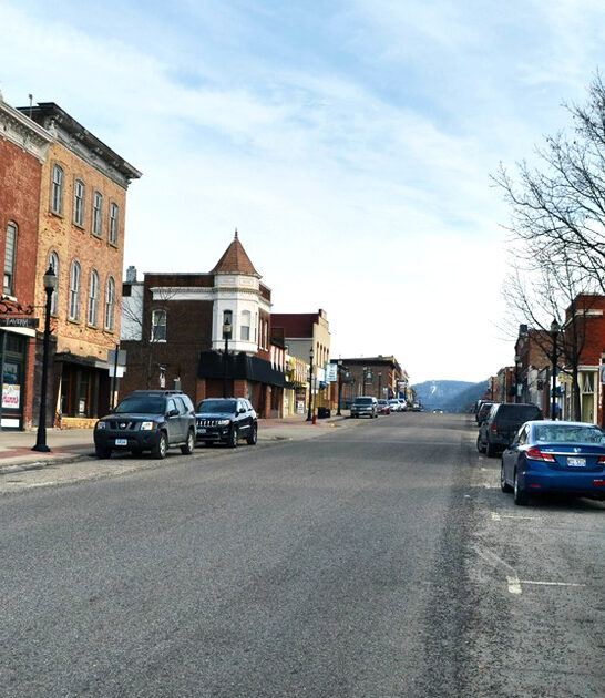 peaceful wisconsin escape towns ftr